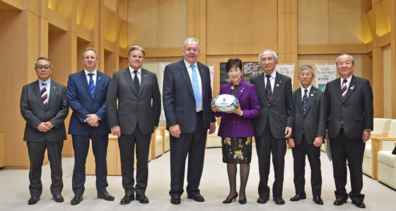 Governor Meets with the World Rugby Chairman -TMG
